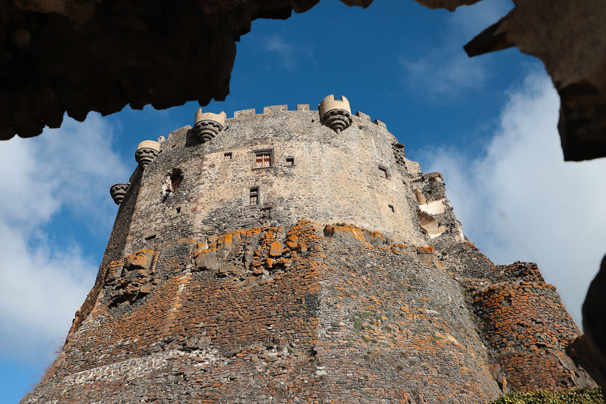 Le Château et son histoire, Guillaume de Murol en Auvergne Puy de Dôme